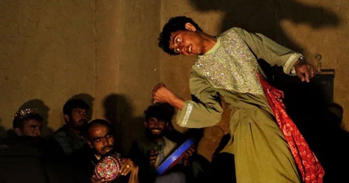 Kan Donduran Afgan Geleneği: Bacha Bazi - Binbir Kitap